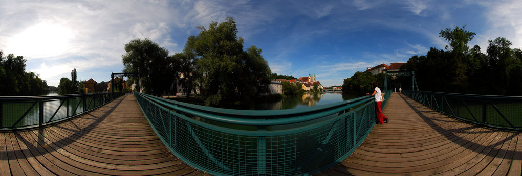 Pedestrian bridge over Steyr river 360 Panorama | 360Cities